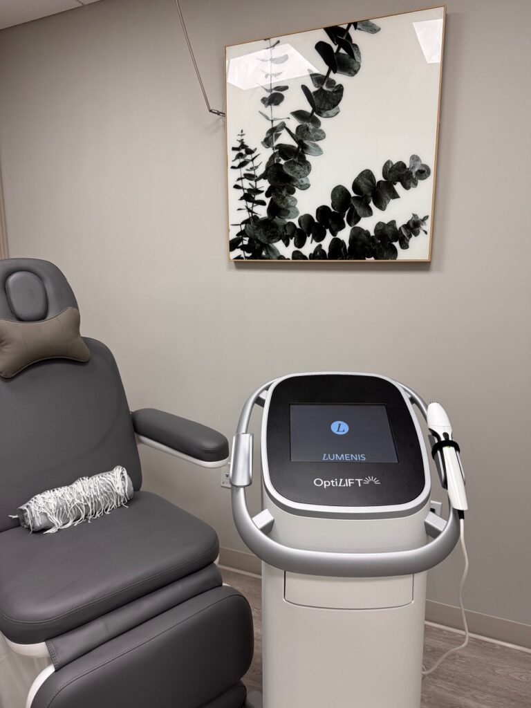 Behind OptiLIFT's Lid Laxity Innovation | Women In Optometry